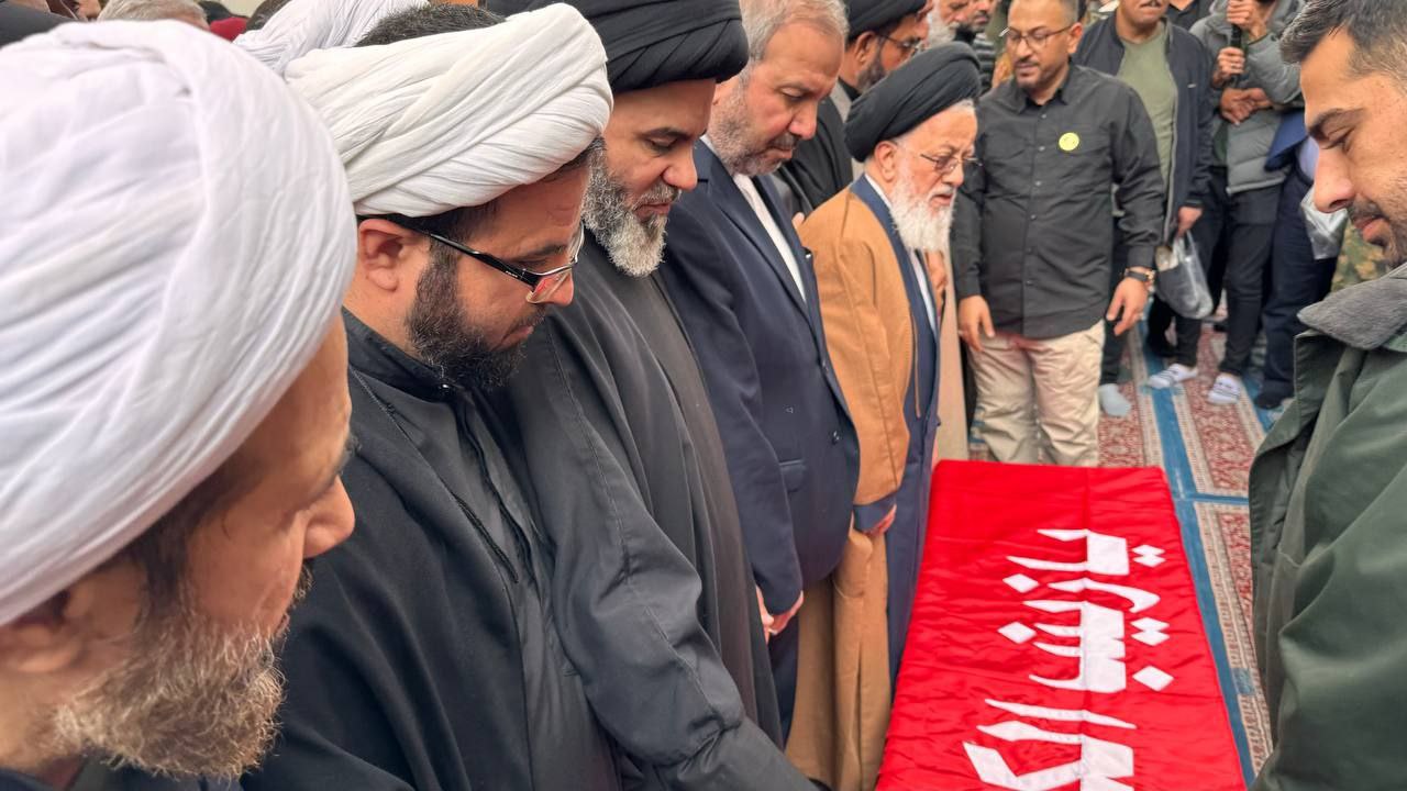 آخرین خبر عکس اقامه نماز بر پیکر مطهر شهید سیدرضی موسوی